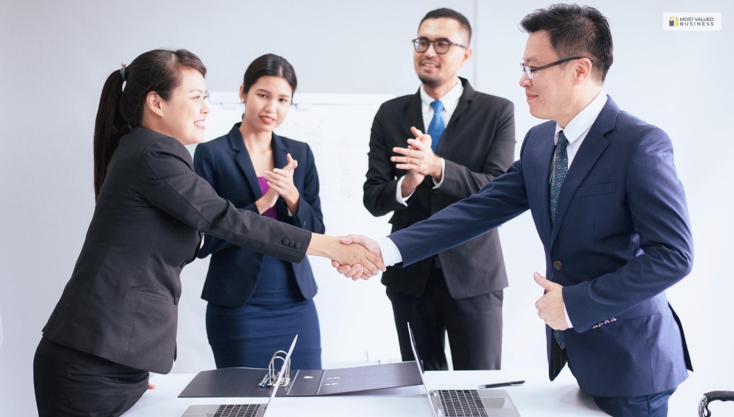 12 Communication Strategies For Personal & Professional Connections