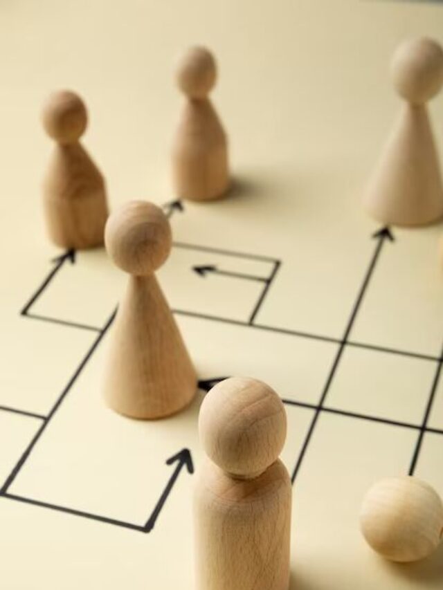 What Is Oligopoly? Characteristics, Advantages, & Disadvantages Of ...